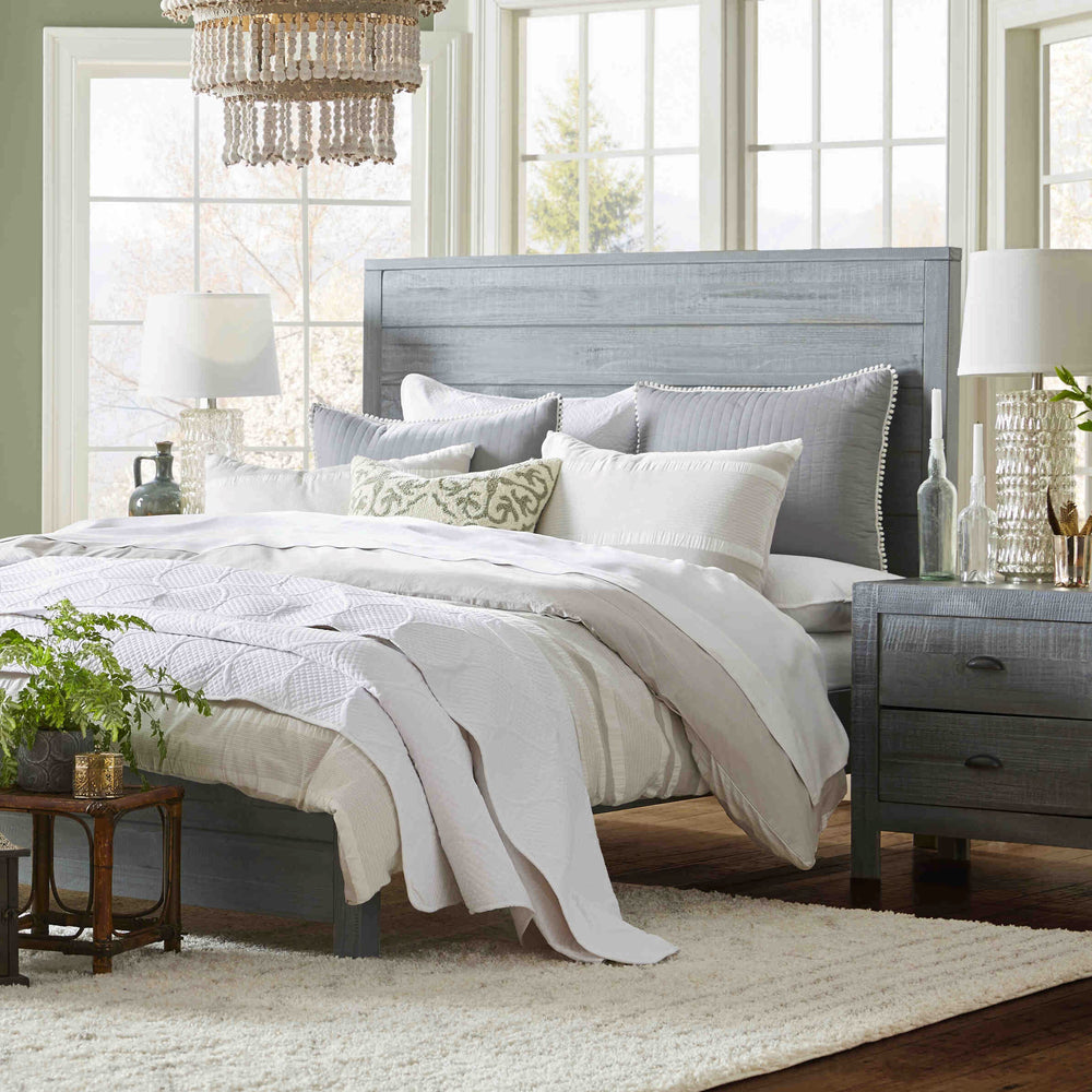 Mid Century Spindle Bedroom Set (5-Piece) – Grain Wood Furniture